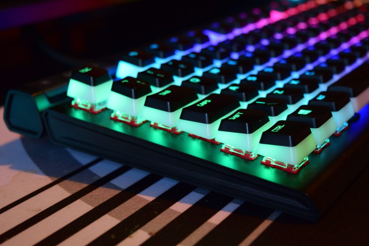 HyperX Alloy Elite 2 Keyboard Review – Oh God, My Eyes! – WGB